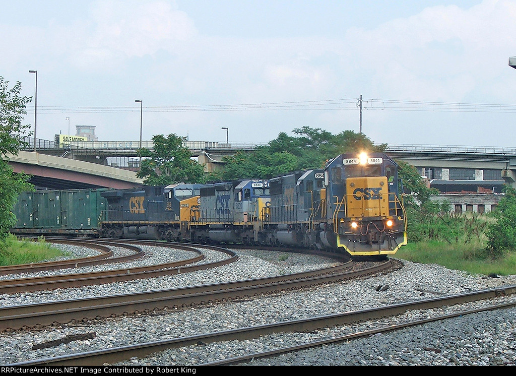CSX 8844 Q703